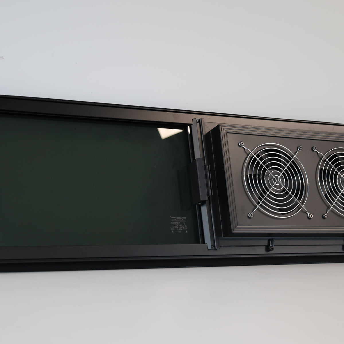 VW1033 Dual-Fan Half Slider Bunk Window – Tec Vanlife USA